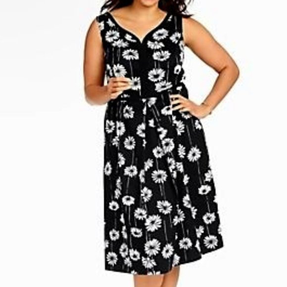Talbots | Dresses | Talbots Daisy White And Black Dress 8w | Poshmark